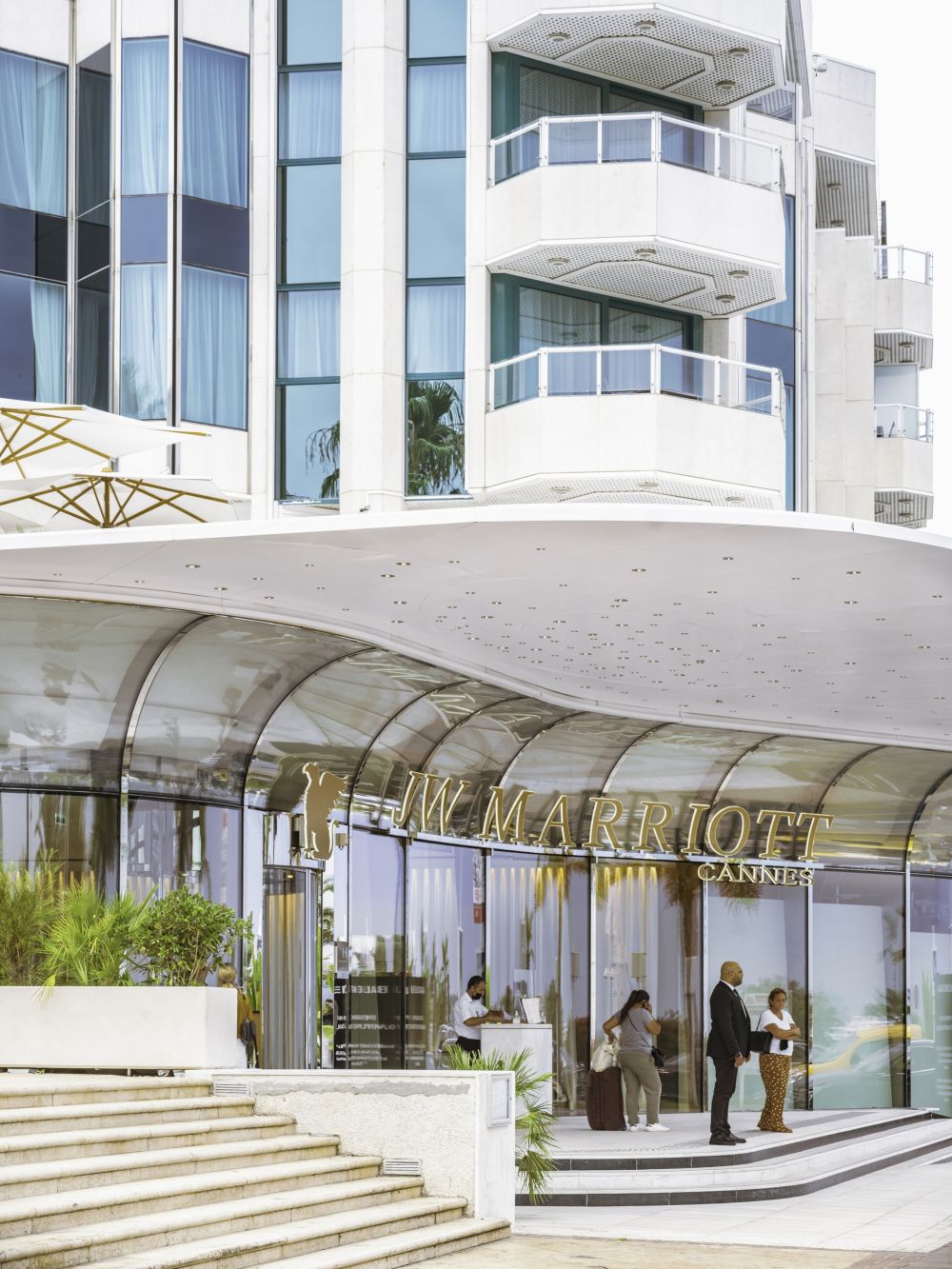 10 reasons to stay at JW Marriott Cannes